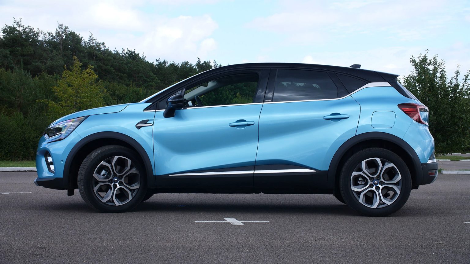 Renault Captur E-Tech first drive: The £30,495 plug-in hybrid SUV ...
