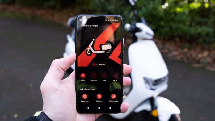 Sunra Robo-S review: A stylish all-electric scooter - TotallyEV