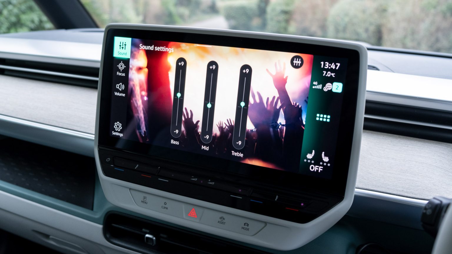 Volkswagen ID. Buzz audio review: Room for an upgrade? - TotallyEV