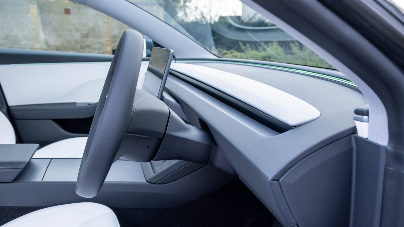 New Tesla Model 3 review (2025): RWD vs Long Range vs Performance ...